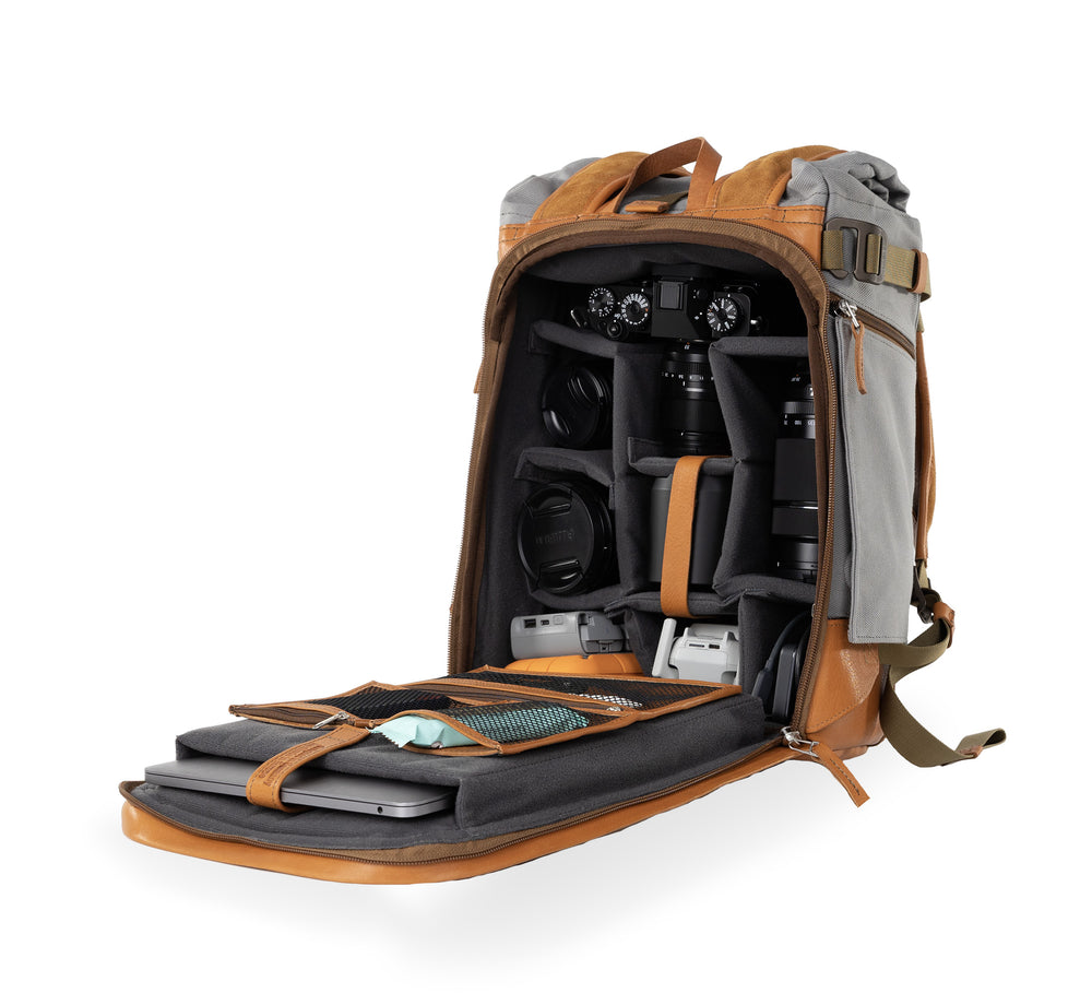 little backpack Gen III Black | compagnon | Premium camera backpack